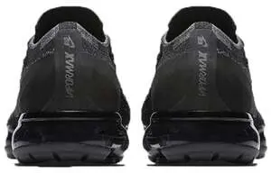 Nike Vapormax 'triple Sneakers - Black