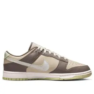 Nike Dunk Low "velcro Tongue Milk Tea" Sneakers - Brown