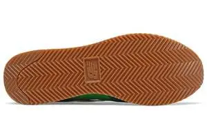 NEW BALANCE 720 Series Low Top Sneakers