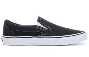 VANS Classic Slip-on Sneakers - Black