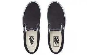VANS Classic Slip-on Sneakers - Black