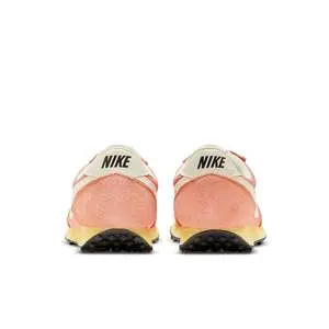 Nike Daybreak Se "light Madder Root" Sneakers - Pink