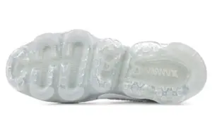Nike Vapormax Se Athletic Sneakers - White