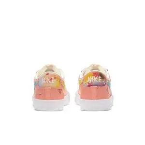 Nike Blazer Low '77 Doodle Sneakers - Pink/blue/yellow