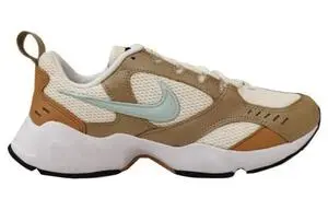 Nike Heights Sneakers - Sail/tan