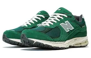 NEW BALANCE 2002r Suede Pack Forest Sneakers - Green