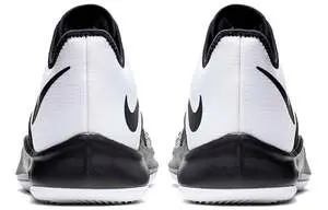 Nike Versitile 3 Sneakers - White/gray/black