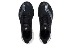 LI-NING Jue Ying Essential Sneakers