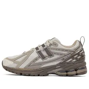 NEW BALANCE 1906r Sneakers