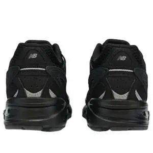 NEW BALANCE 509 Athletic Sneakers