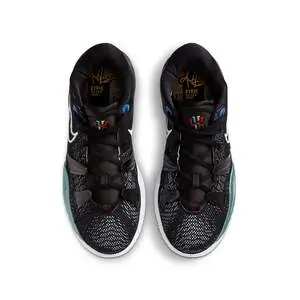 Nike Kyrie 7 Mid Top Sneakers