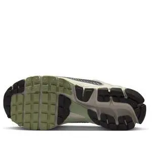 Nike Zoom Vomero Cobblestone Sneakers - Cobblestone/light Bone
