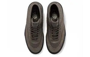 VANS Gilbert Crockett High Top Sneakers