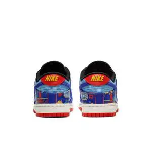 Nike Dunk Low "firecracker" Sneakers