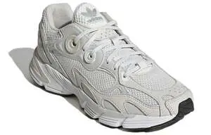Adidas Astir Sneakers