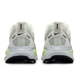 Nike Zoom Vomero 18 Sneakers - Summit White/barely Volt/light Silver