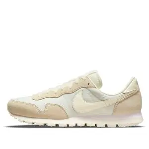 Nike Pegasus '83 Low Top Sneakers - Creamwhite
