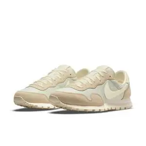 Nike Pegasus '83 Low Top Sneakers - Creamwhite