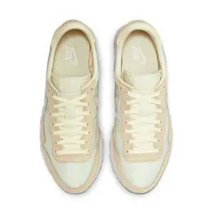 Nike Pegasus '83 Low Top Sneakers - Creamwhite