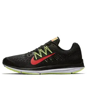 Nike Zoom Winflo 5 Athletic Sneakers - Black