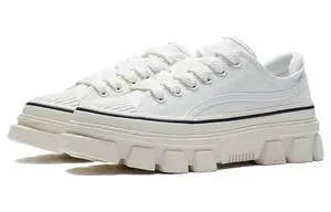 LI-NING Cf Classic Canvas Low Top Lace-up Sneakers - White