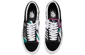 VANS Slip-on Cap 'juxtapoze Pack' Sneakers
