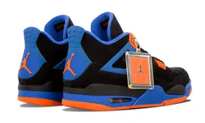 JORDAN 4 Retro "cavs - Black/blue/oramge