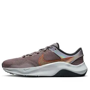 Nike Nike Legend Essential 3 Next Nature Premium Sneakers Grayred