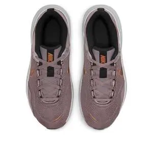Nike Legend Essential 3 Next Nature Premium Sneakers - Grayred