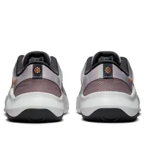 Nike Legend Essential 3 Next Nature Premium Sneakers - Grayred
