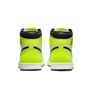 JORDAN 1 Retro High Og 'visionaire' Sneakers - Volt/black/sail