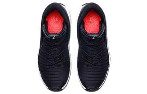 JORDAN Flight Luxe