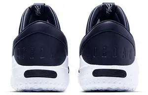 JORDAN Flight Luxe