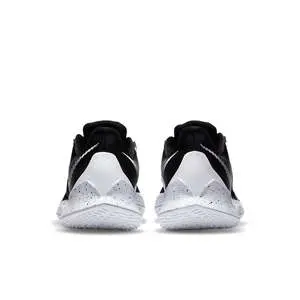 Nike Kyrie Low 3 Team Basketball Shoes - Black