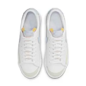Nike Blazer Low '77 "white Ghost" Sneakers - White/blue