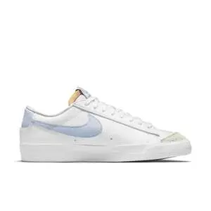 Nike Blazer Low '77 "white Ghost" Sneakers - White/blue