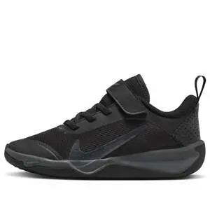 Nike Omni Multi-court Sneakers