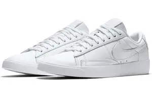 Nike Blazer Low Le Sneakers - White