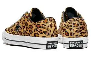 CONVERSE One Star Low Top Cheetah Print Sneakers
