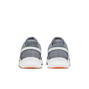 Nike Legend Essential 2 Training Sneakers - Gray/white