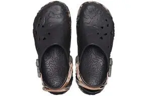 CROCS All-terrain Atlas Clogs