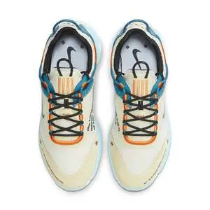 Nike React Live "schematic" Sneakers - Natural/blue-rust