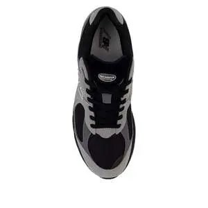 NEW BALANCE 2002r Sneakers - Grey/black