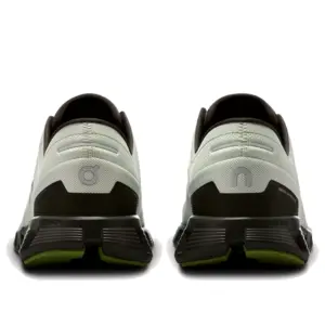 On Cloud X 3 Sneakers - White/black