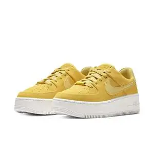 Nike Force 1 Sage Low Sneakers - Yellow