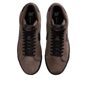 Nike Blazer Mid Sneakers