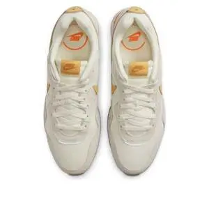 Nike Venture Runner Low Top Sneakers - White/grey