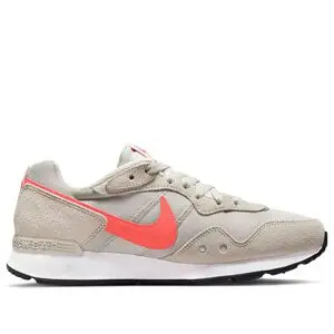 Nike Venture Runner Wide Sneakers - White/grey