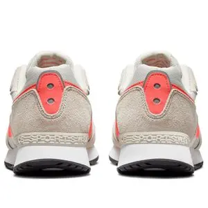 Nike Venture Runner Wide Sneakers - White/grey