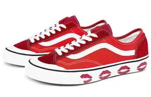 VANS Style 36 Decon Sf Lip Print Sneakers